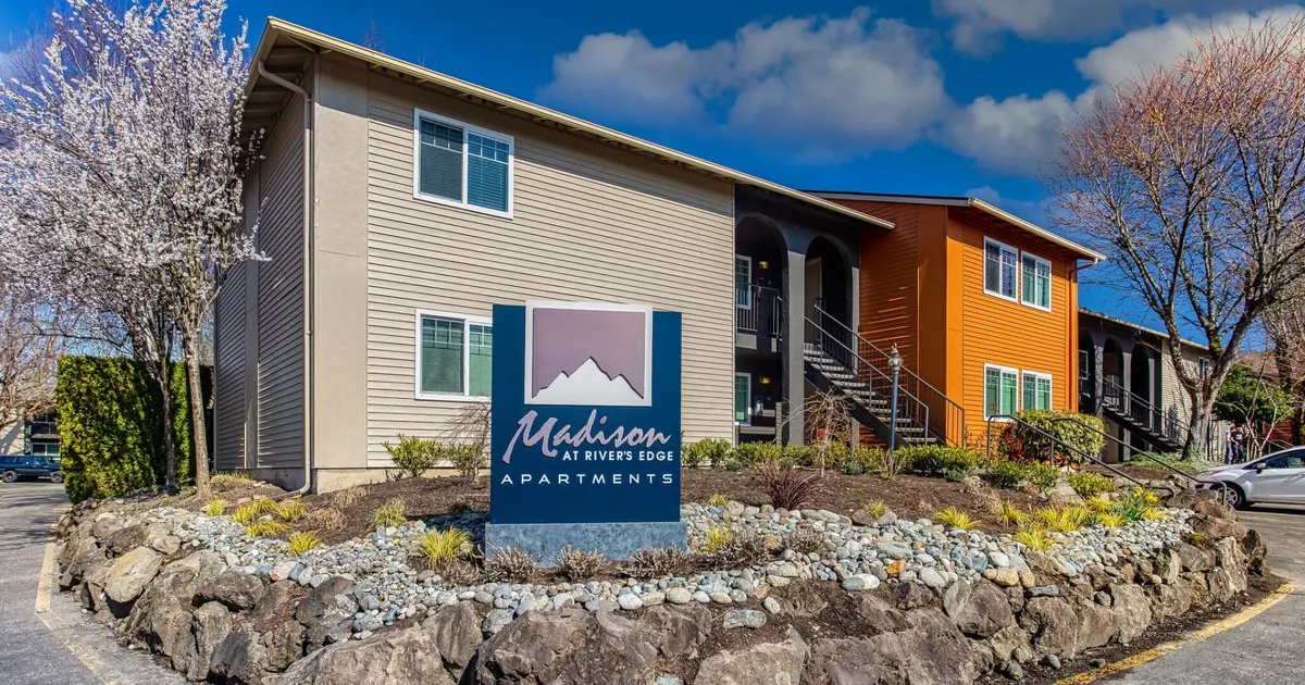 Home | Madison at River's Edge